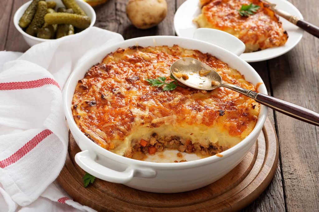 Puré de patatas con carne picada, el tradicional cottage pie británico