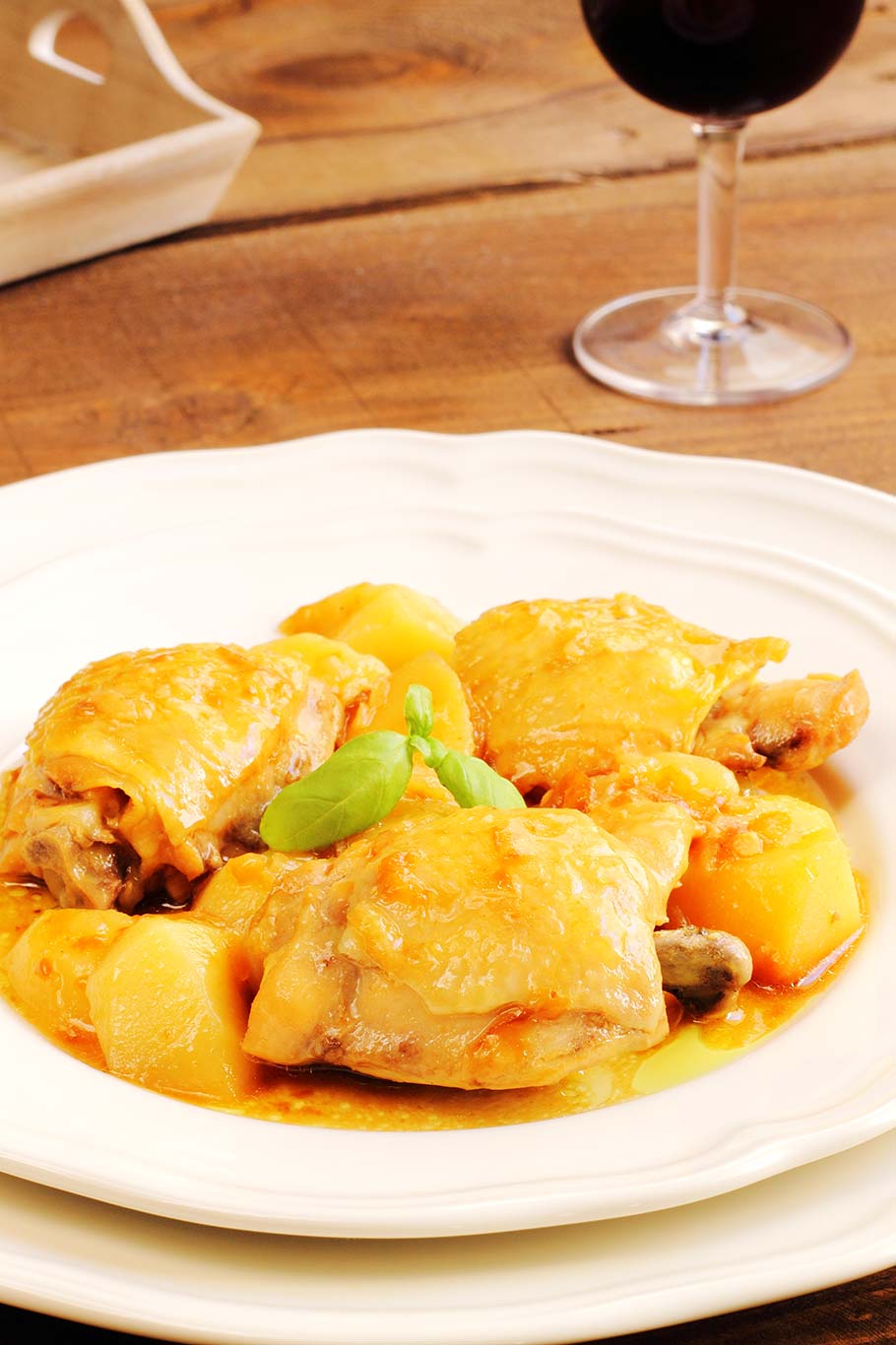 Guiso de pollo con patatas - Recetinas