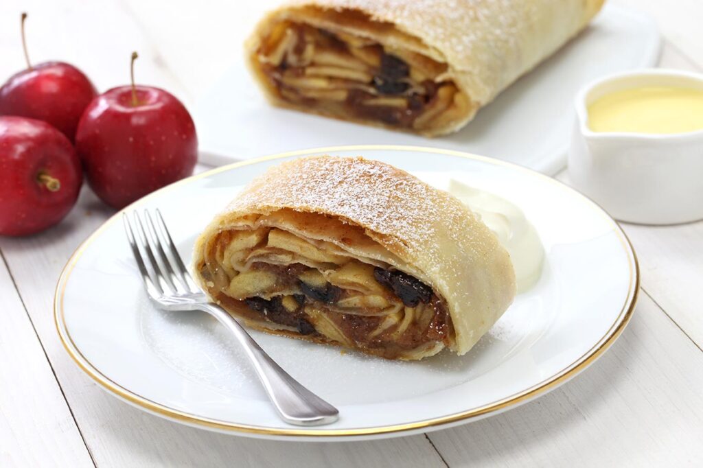 Apfelstrudel paso a paso: un postre austriaco clásico
