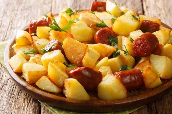 Patatas con chistorra - Recetinas