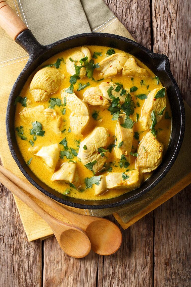 Pollo al curry con leche de coco - Recetinas